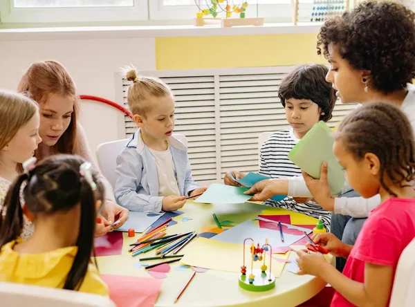 How to Foster Critical Thinking Through Art